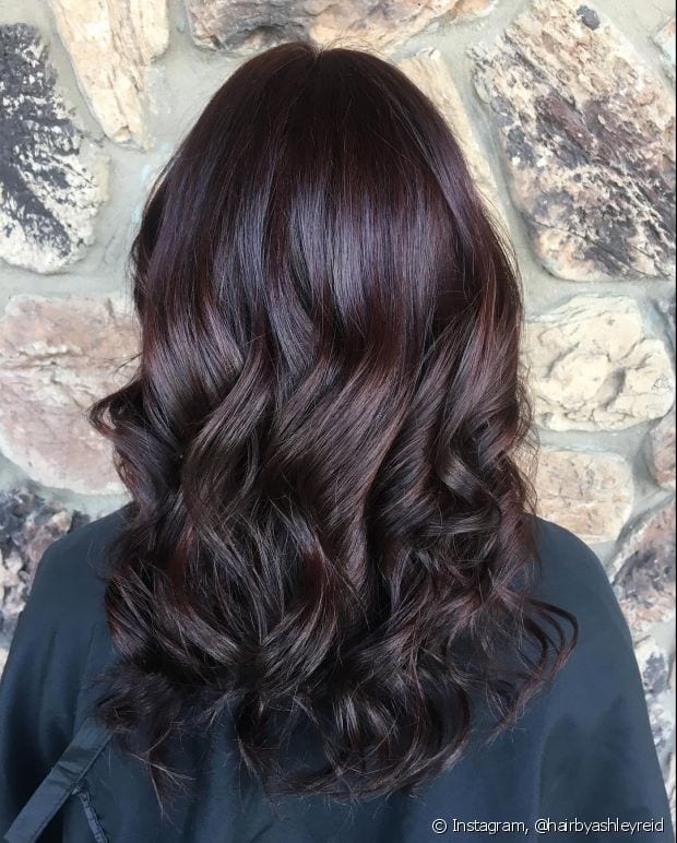 Cabelo chocolate: ideias incríveis para se inspirar e se apaixonar pela cor