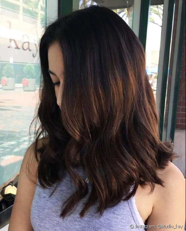 Cabelo chocolate: ideias incríveis para se inspirar e se apaixonar pela cor