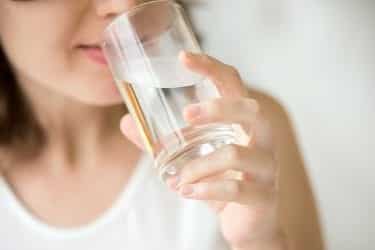 Pele flácida - Causas, tipos, como prevenir e remediar o problema