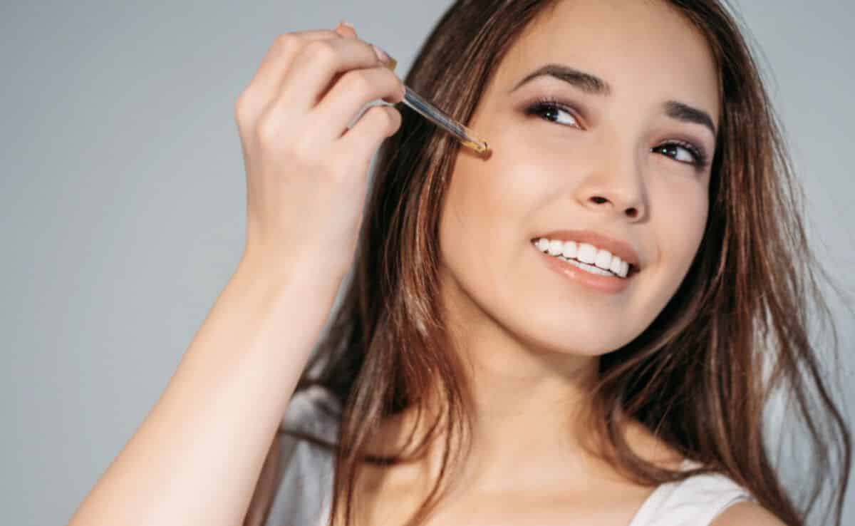 Ácidos para o rosto - Os principais ácidos e seus benefícios para a pele