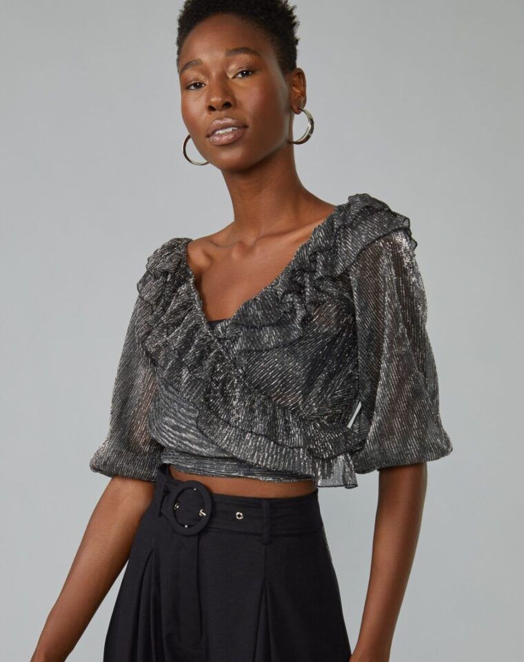 Babado, o que é? Como usar esse detalhe nos seus looks