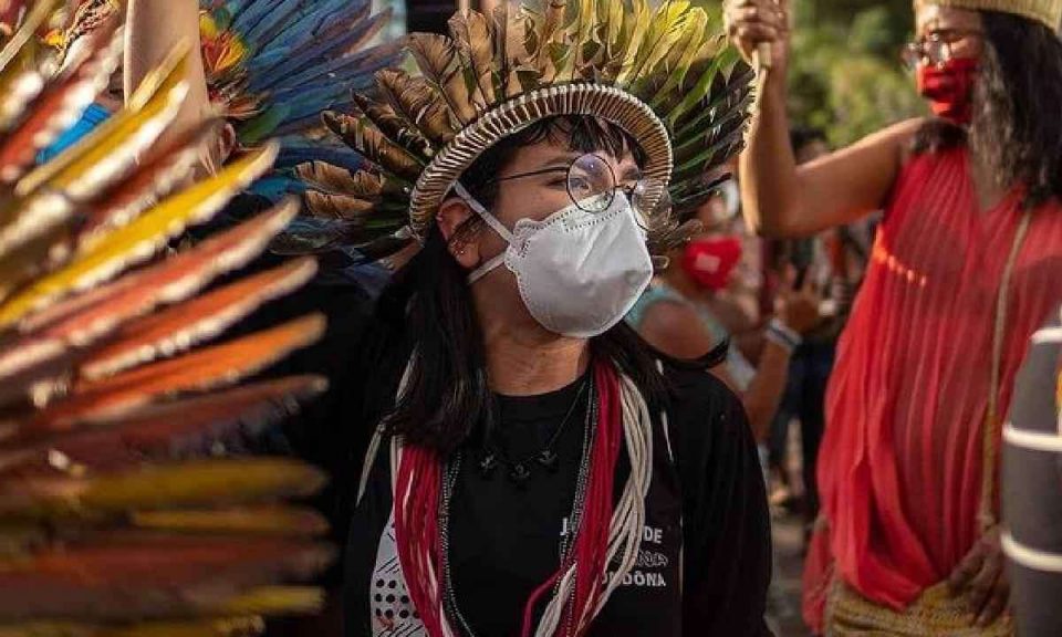 Quem é Txai Suruí, ativista indígena brasileira destaque da COP26