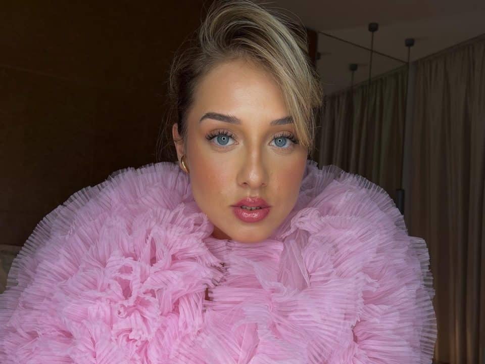 Malu Borges: a influencer que faz sucesso com looks polêmicos