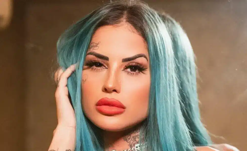 Tati Zaqui: conheça a cantora e participante de A Fazenda 14