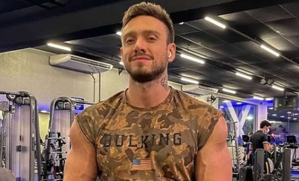 Vini Buttel: conheça a vida e carreira do modelo e ex-Fazenda