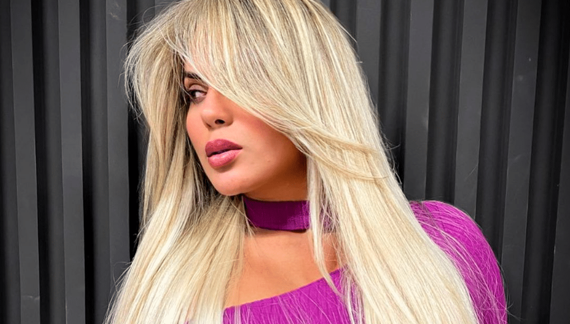 Kally Fonseca: conheça a cantora e participante da Fazenda 15